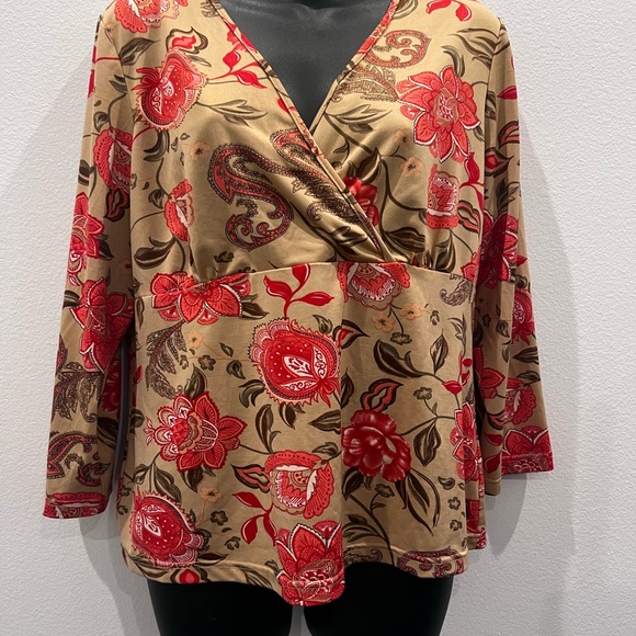 New York City Design Co. | Tops | Floral Top Red And Tan | Poshmark